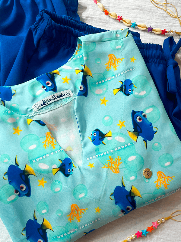 Conjunto Scrub Dory Estampado – Linia Scrubs